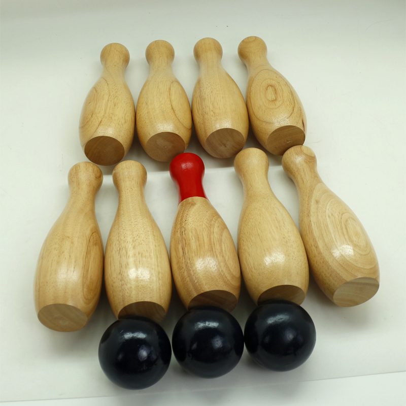 Smooth natural wooden bowling pins